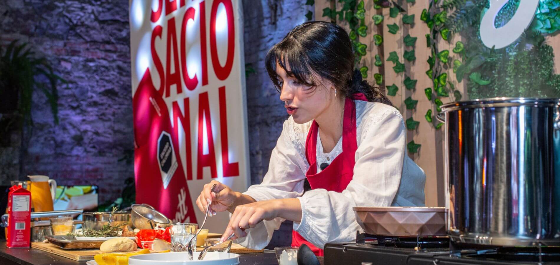 Lyncott presenta su nueva imagen junto a Mandoka - De viajeros y tragones
